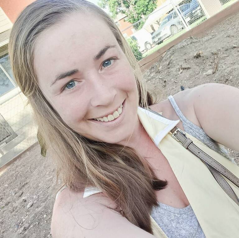 Leslie Cairns – Nightingale & Sparrow